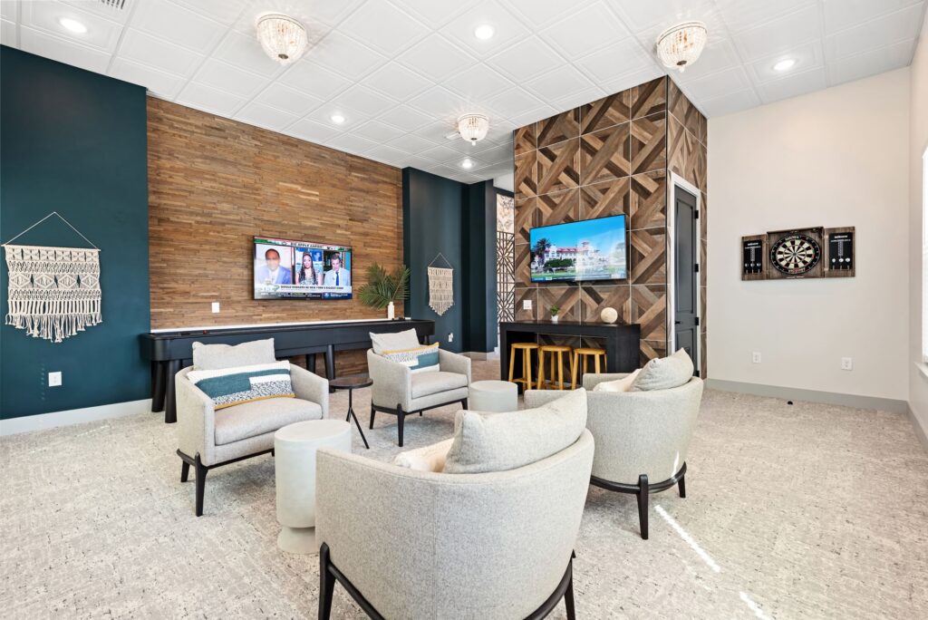 Garrett Forum Modern Apartments - The Garrett Companies