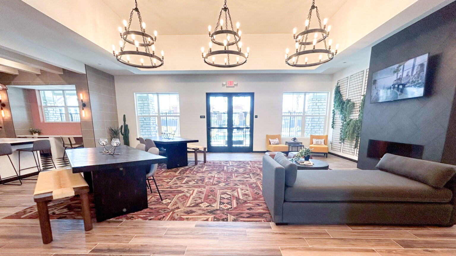 Garrett Mesa Modern Apartments - The Garrett Companies